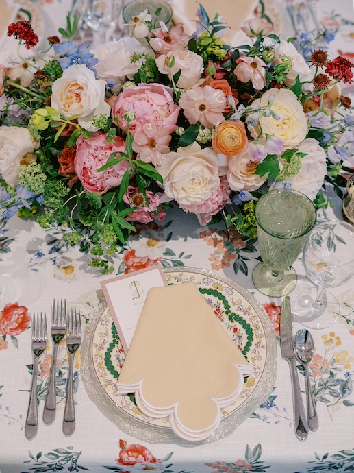 Paired with Ashley Floral Panama , the Shrimp Cotton Scalloped Napkin ...