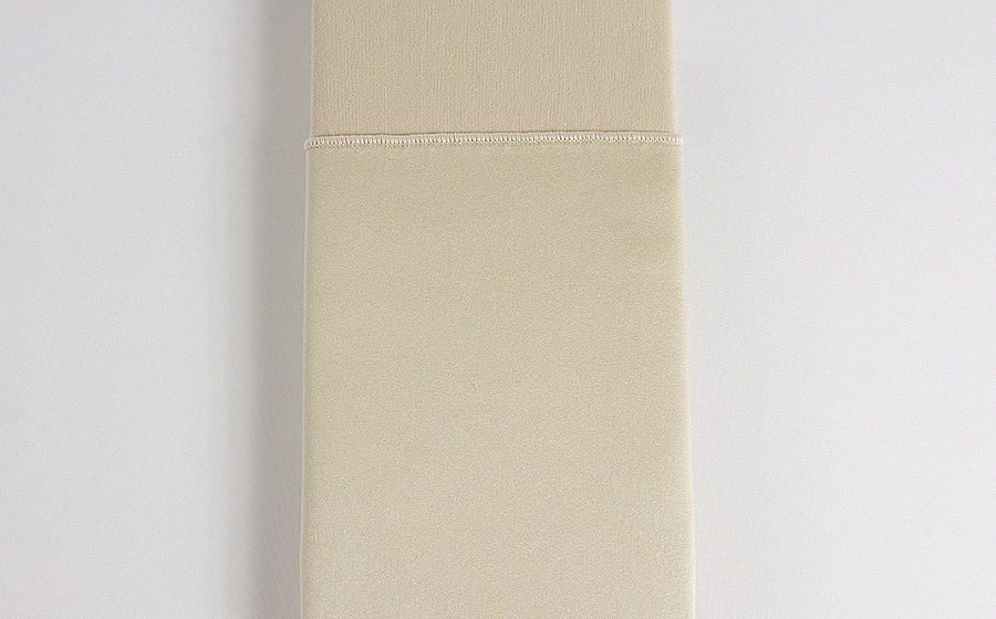 Cashmere Lamour Dinner Napkin with Beige Cotton Backing