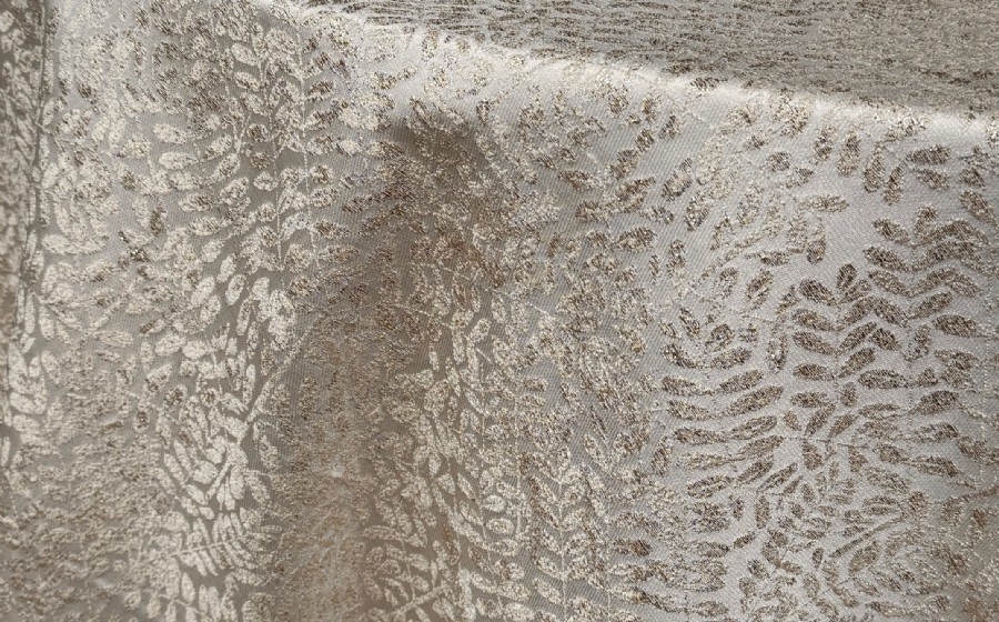 Mosaic | Ivory Metallic Petals